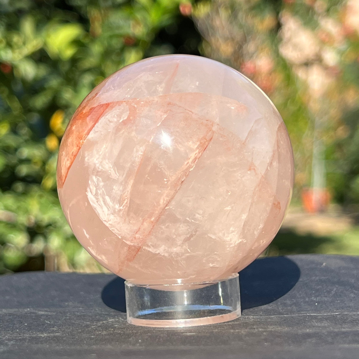 Sfera cuart rosu hematoid Madagascar m3, cuart de foc – DRUZY